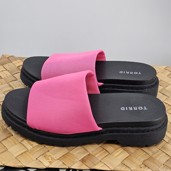 torrid | Shoes | Torrid Pink Lug Sole Slides Size 8ww | Poshmark